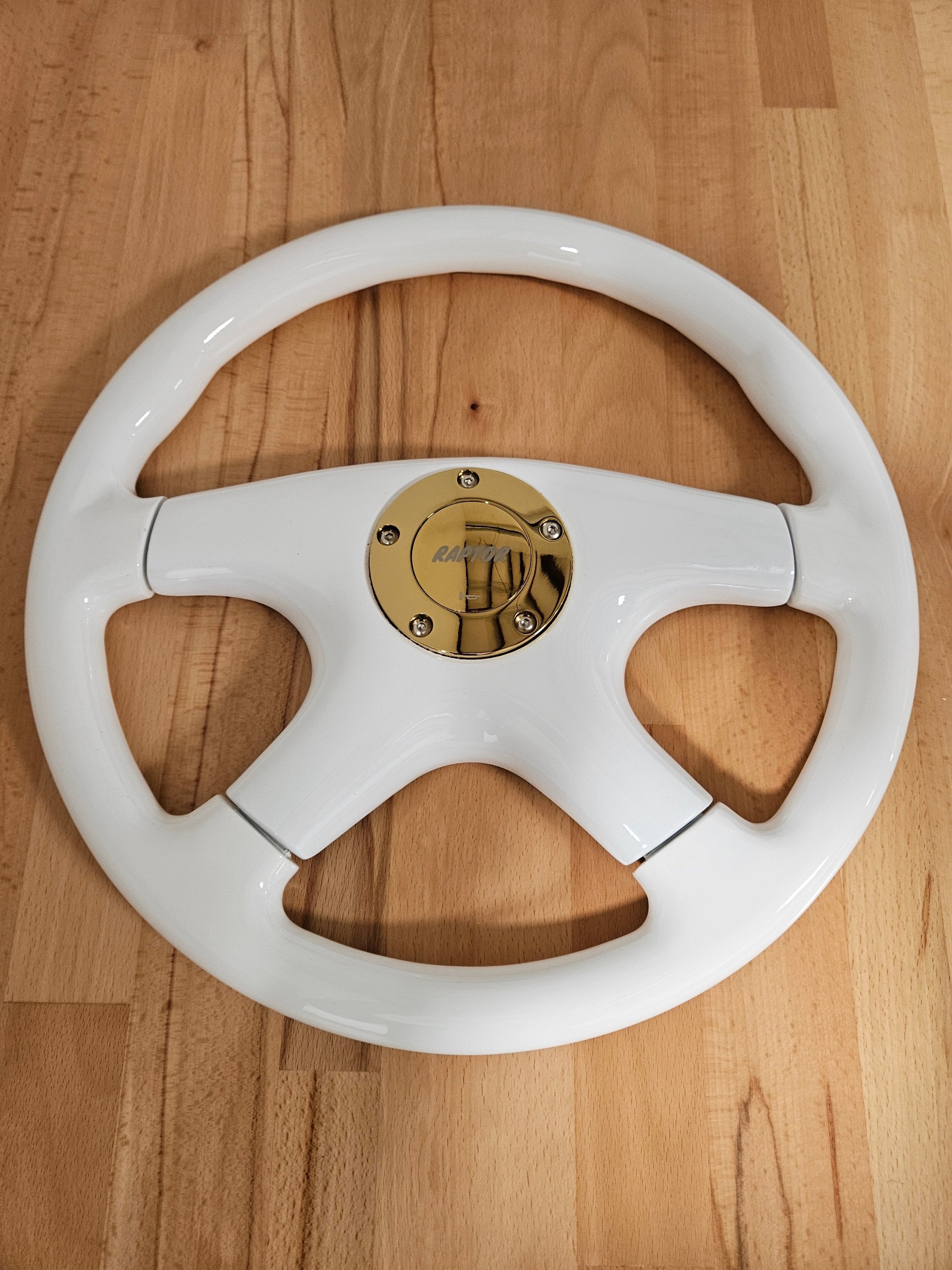 white steering wheel